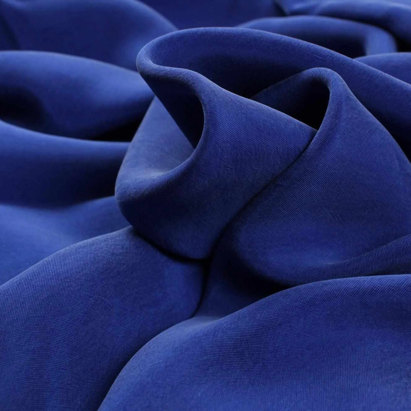Cupro Silk Satin Scarlet Midnight Blue – Fabric Couture